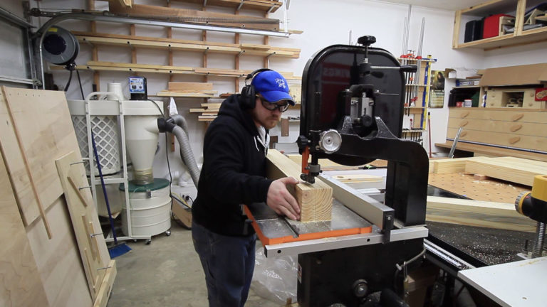Build A Woodworking Workbench | Jays Custom Creations